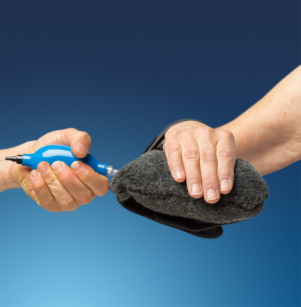 Tonus Inflatable Hand Splint – Physio Needs
